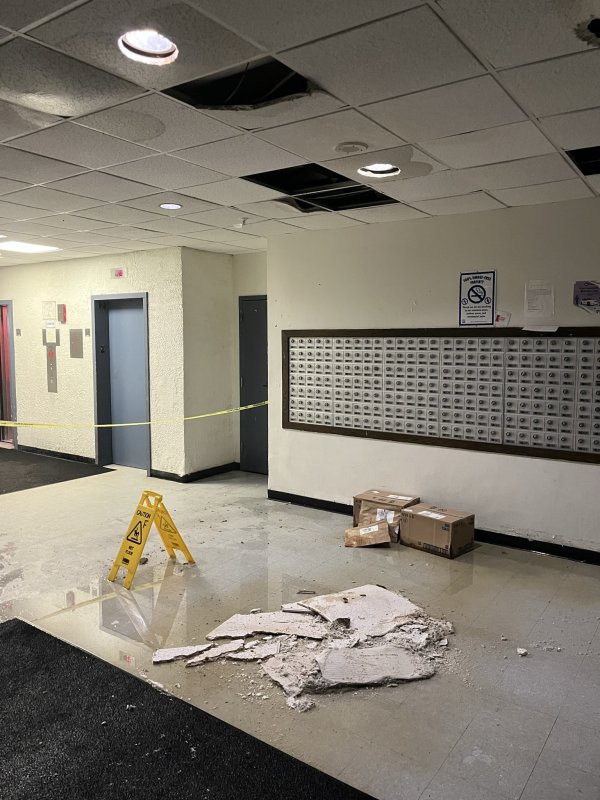 Pipe bursts in Cedar-Riverside apartment building, damaging more than ...