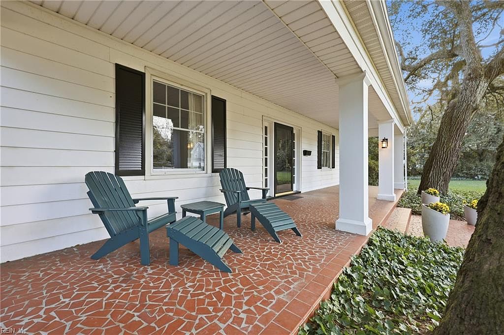 Charming 1928 cottage-style home in Norfolk, Virginia, offering 5 ...