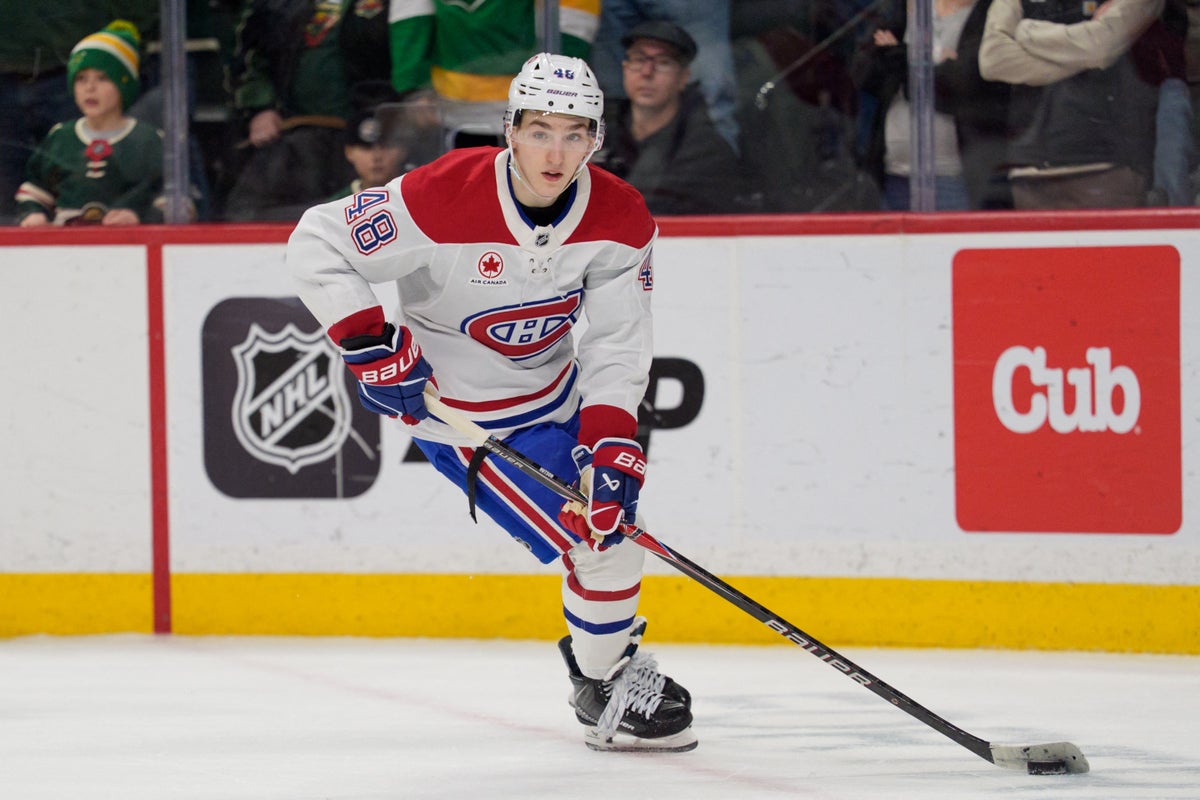Canadiens say report players were told to stay in hotel is 'fake news'