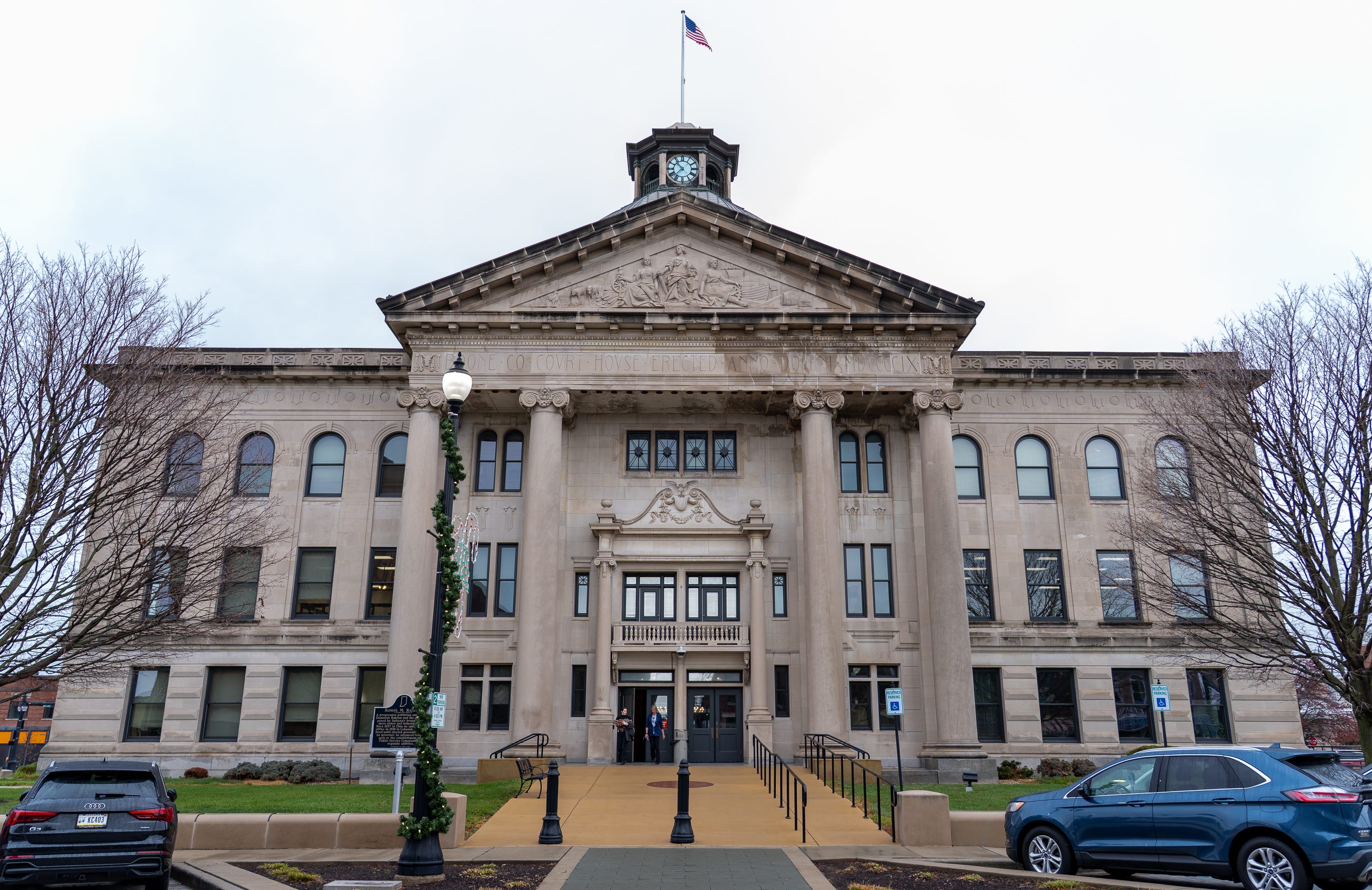 Indianapolis woman dies in Boone County Jail; investigation launched