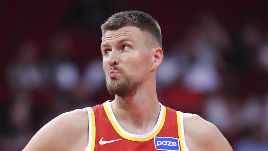 Hawks raise suspicions among fanbase after puzzling Kristaps Porzingis ...