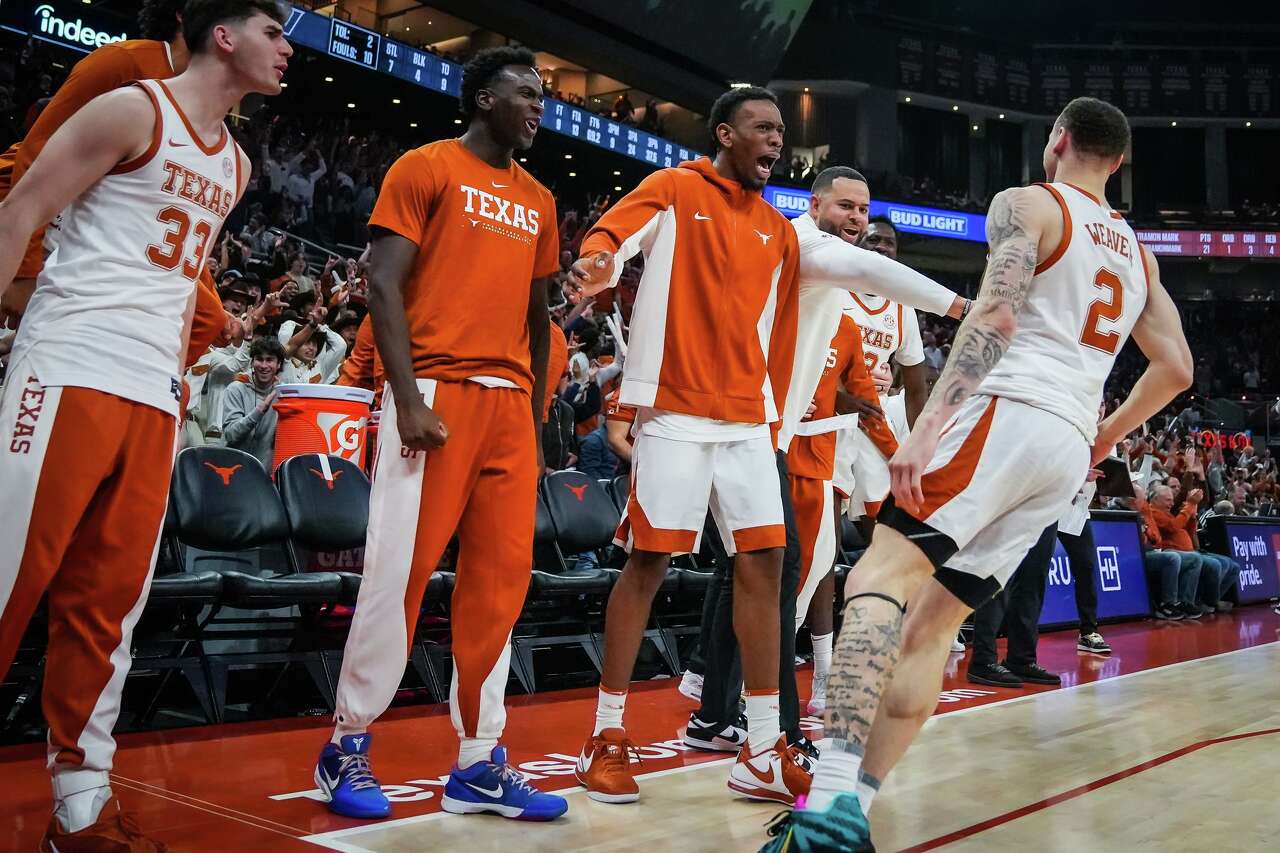 Texas basketball falls, Texas A&M rises in March Madness projections ...