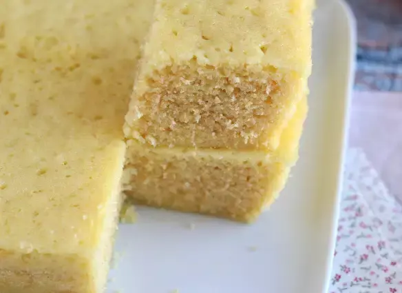 Microwave yogurt cake in 10 minutes