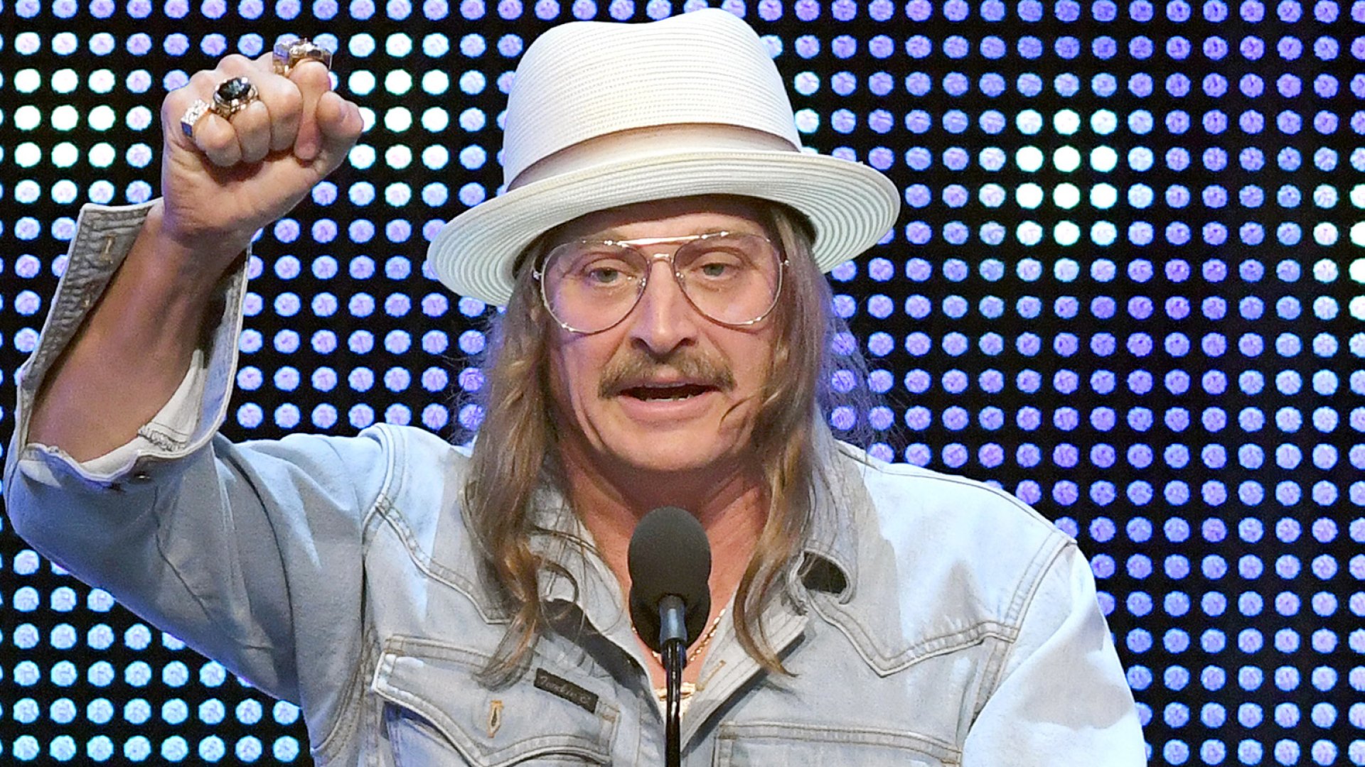 Kid Rock's most controversial moments: Shooting Bud Light cans, more