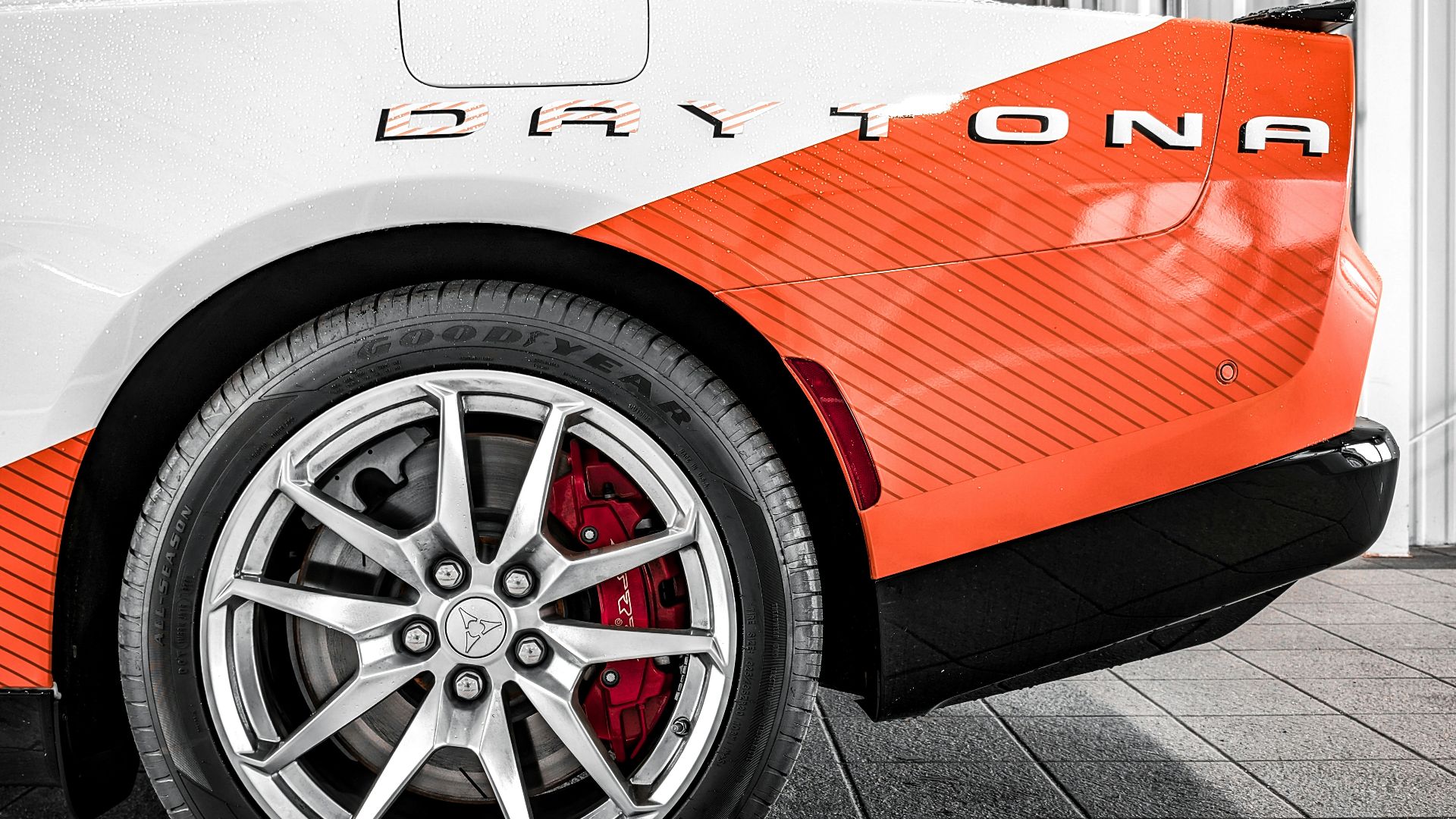 10 car mods that are genius & 10 that scream bad decision