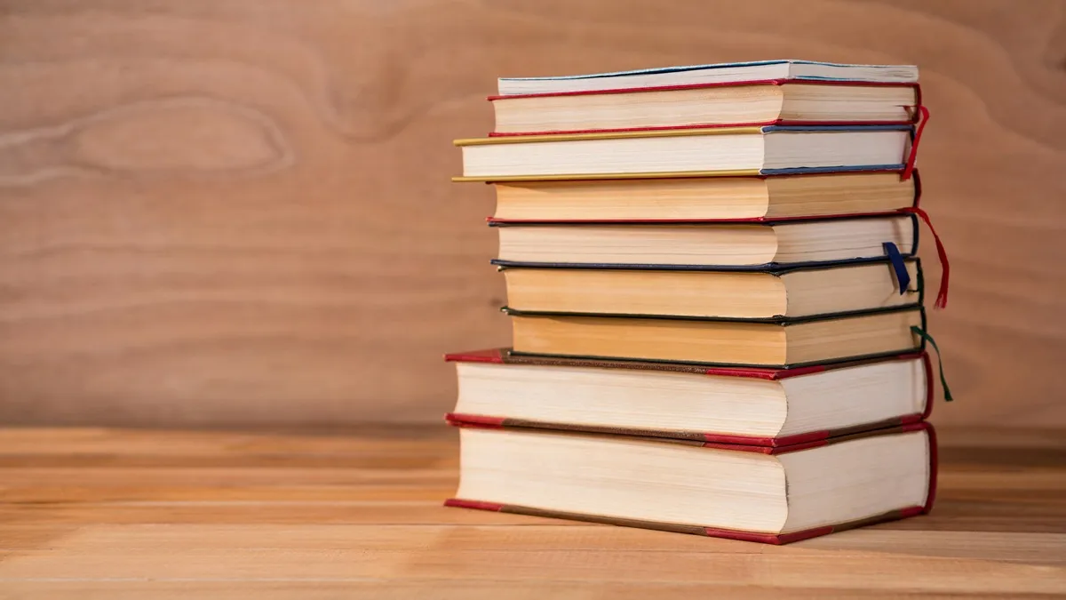 5 heartwarming books about love that feel like a hug by Nicholas Sparks