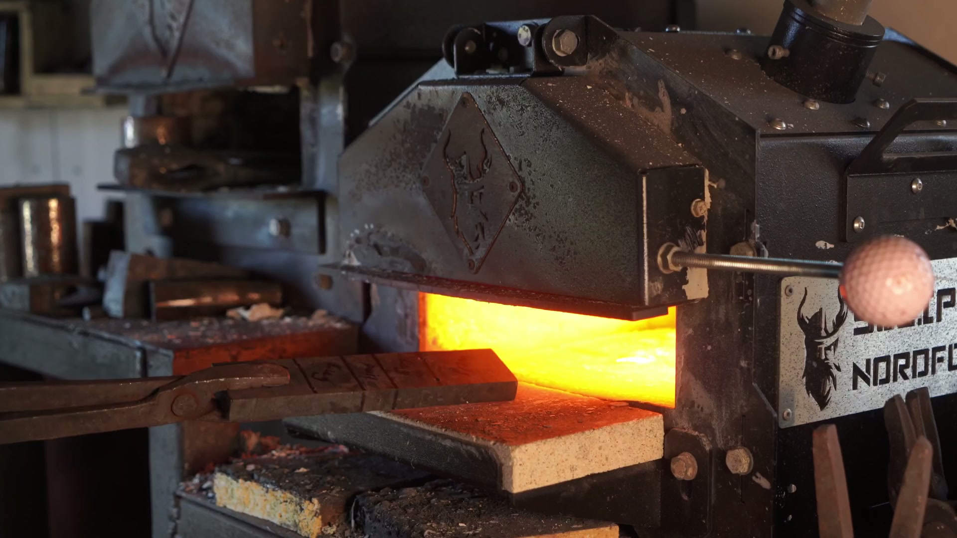 Learn to craft a Viking axe using hand tools