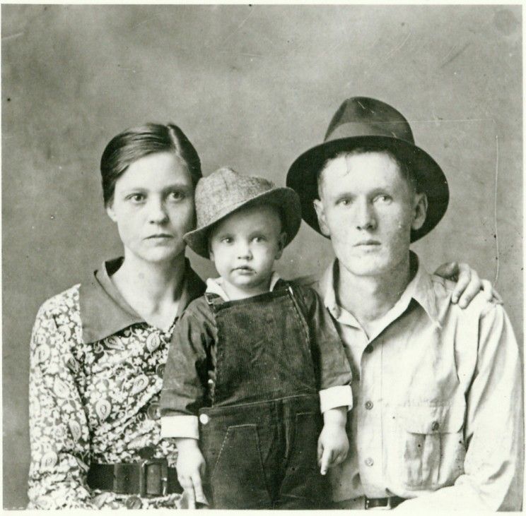 60 years after Elvis’ mother’s death, a secret about his family history ...