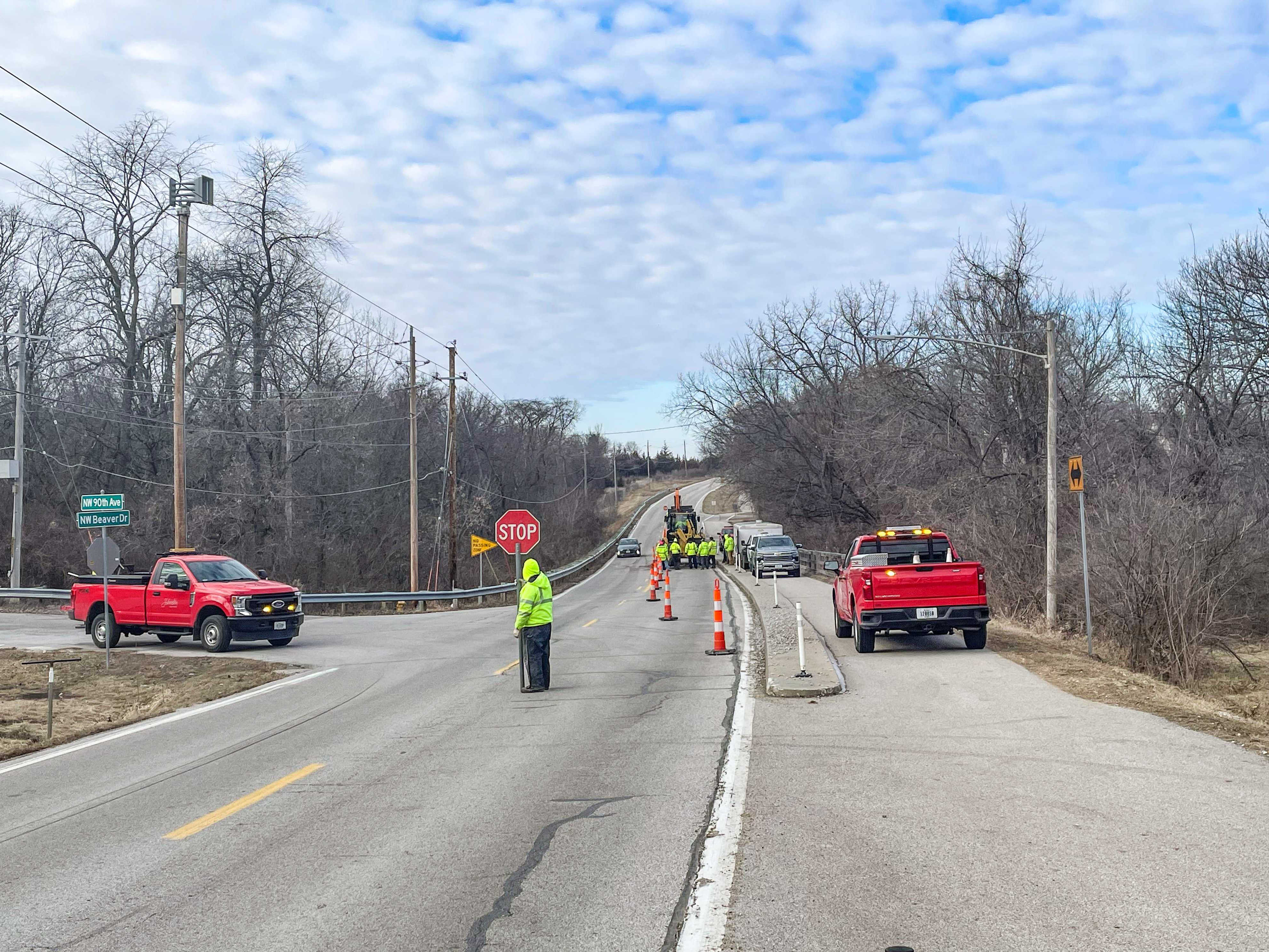 Central Iowa traffic: Johnston road down to 1 lane after water main break