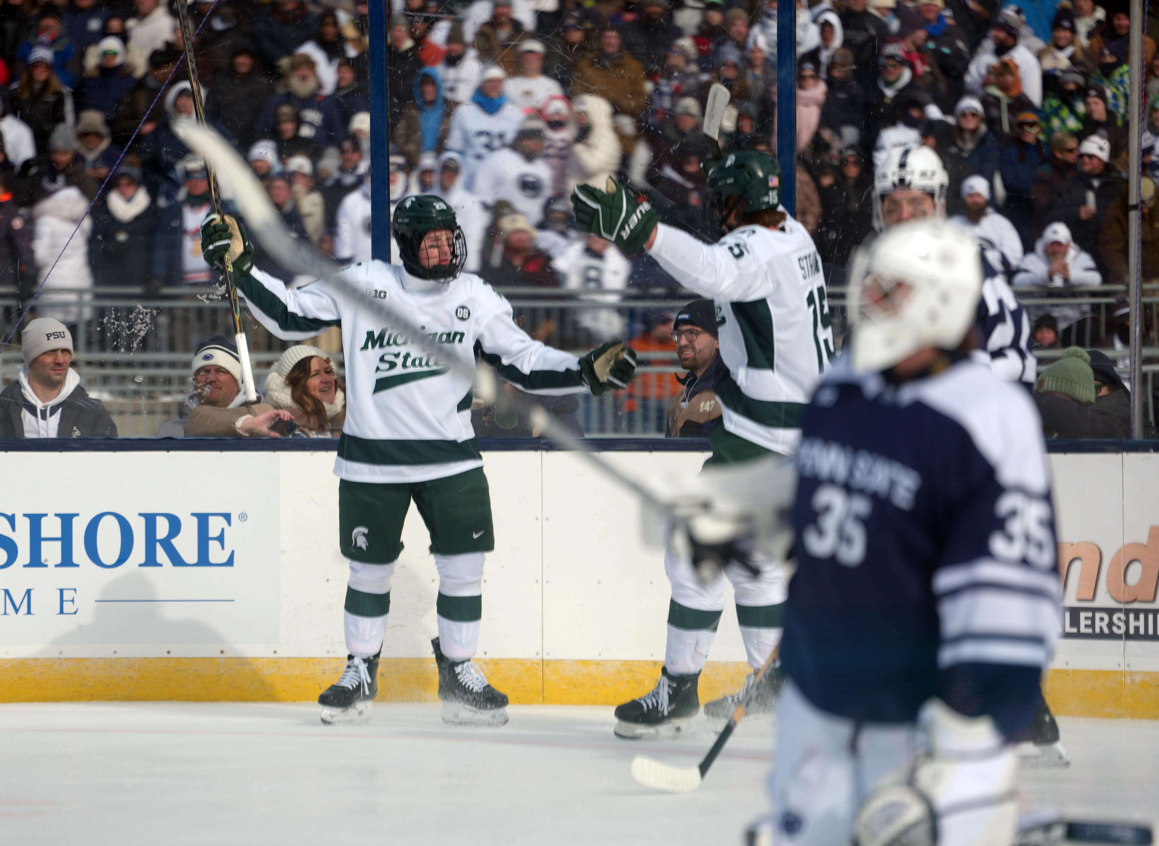 MSU hockey star Charlie Stramel receives notable Big Ten honor