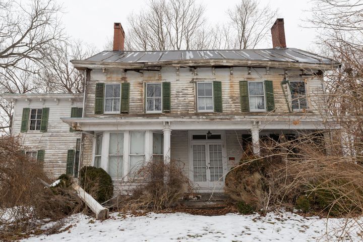 Inside a 300-year-old Long Island mansion frozen in time
