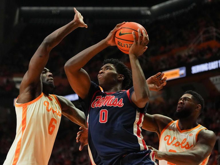 Tennessee basketball asserts dominance with blowout win over Ole Miss