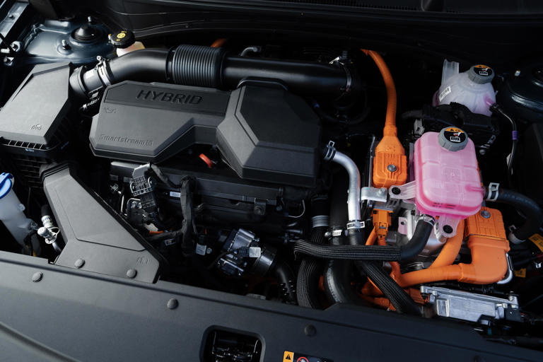 2026 Kia Sportage S hybrid: New base model undercuts RAV4