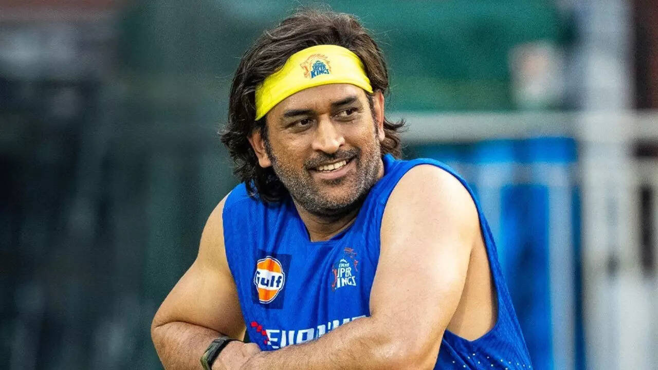 'I'm a very awkward guy': MS Dhoni reveals why he avoids commentary box ...