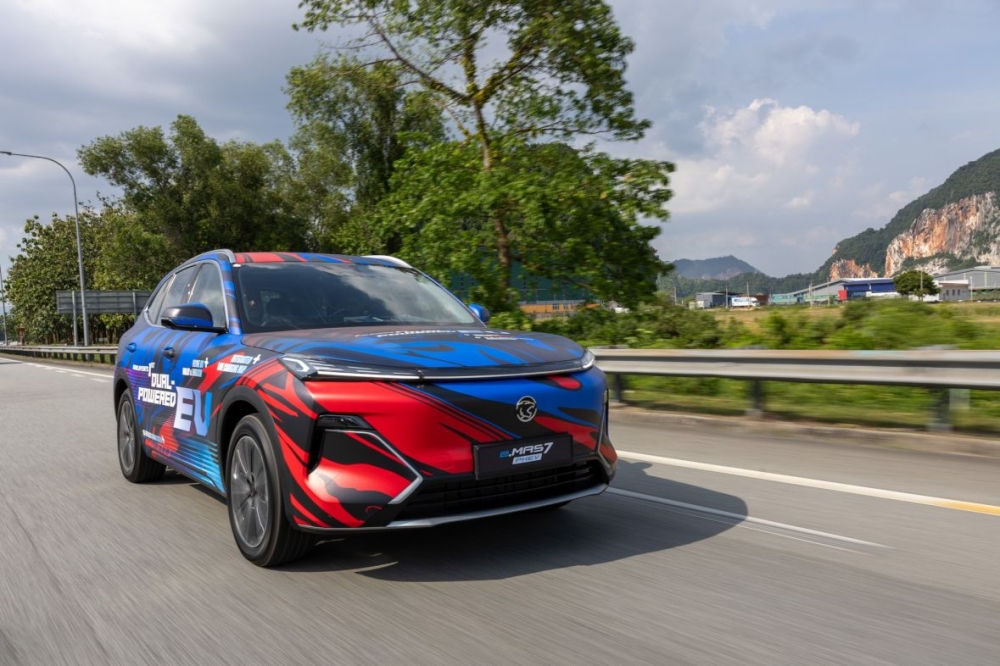 Proton launches e.MAS 7 PHEV, 'electric-first' SUV with over 1,200km ...