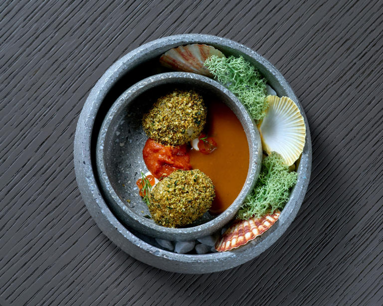 BGC eats: The magic table at Grand Hyatt Manila serves dinner with a ...
