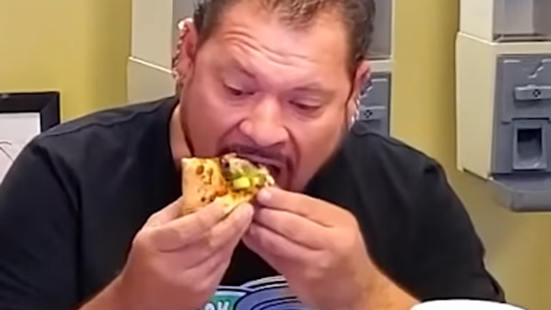 Ultimate pizza challenge with Randy Santel