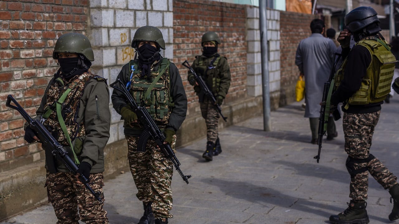 Inside Operation Kiya: 2 Jaish terrorists killed, AK-47 and M4 carbine ...