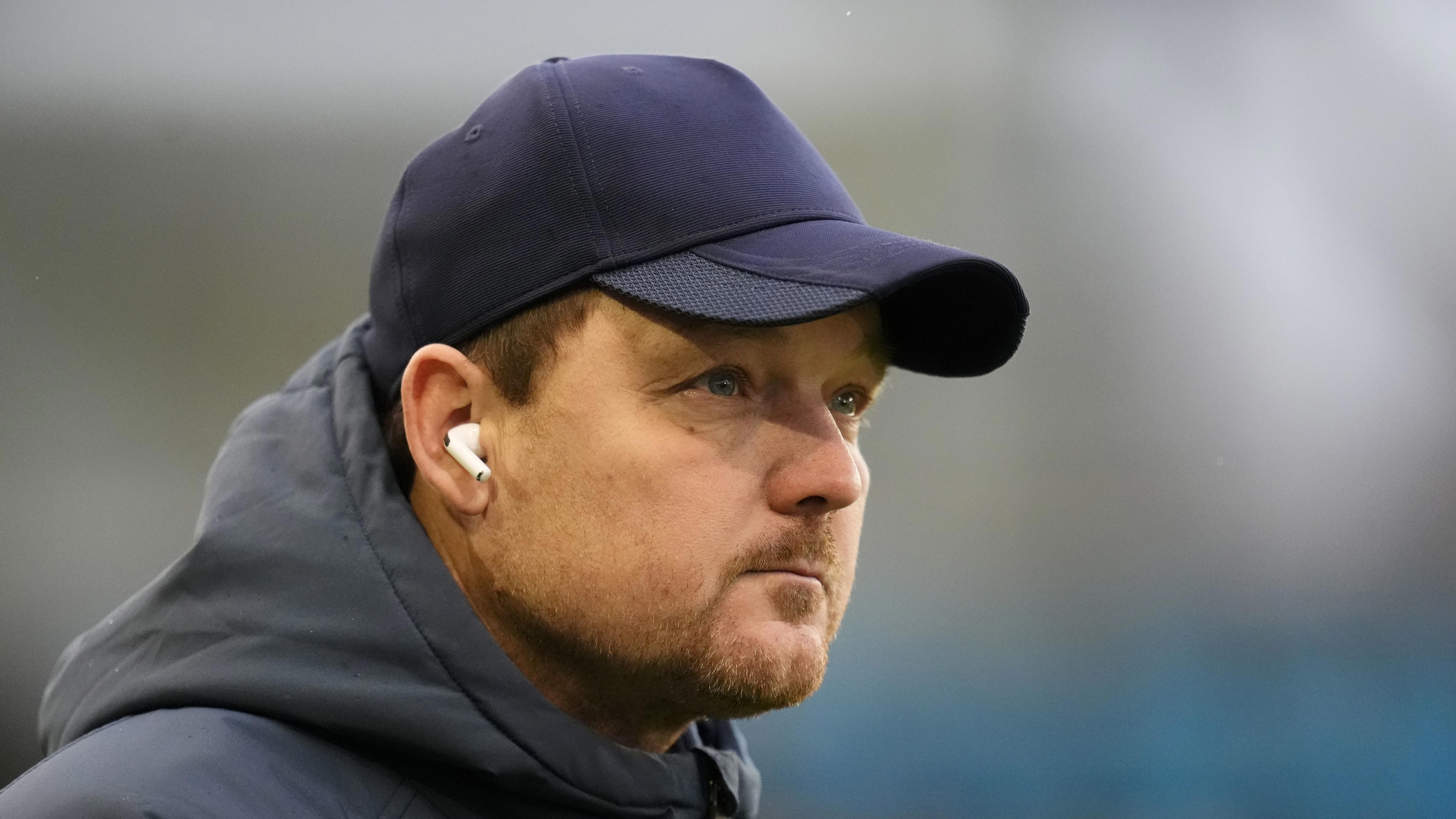 Everton sack manager Brian Sorensen