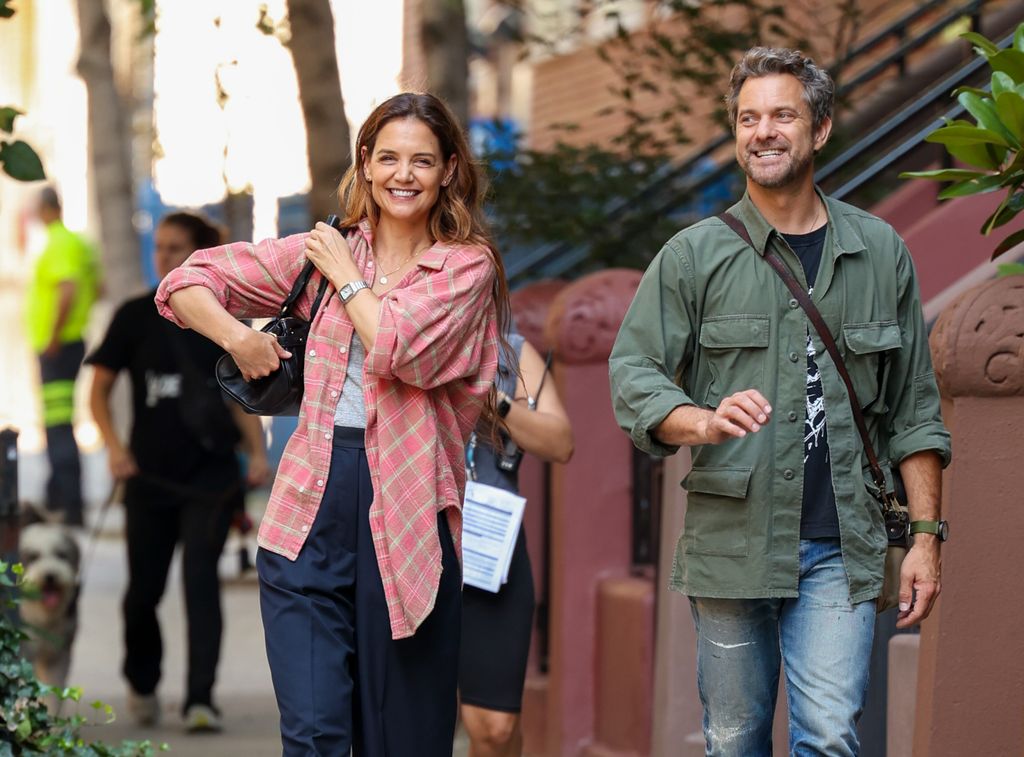 Katie Holmes’ anti-aging strengthening hair mask that makes such a ...