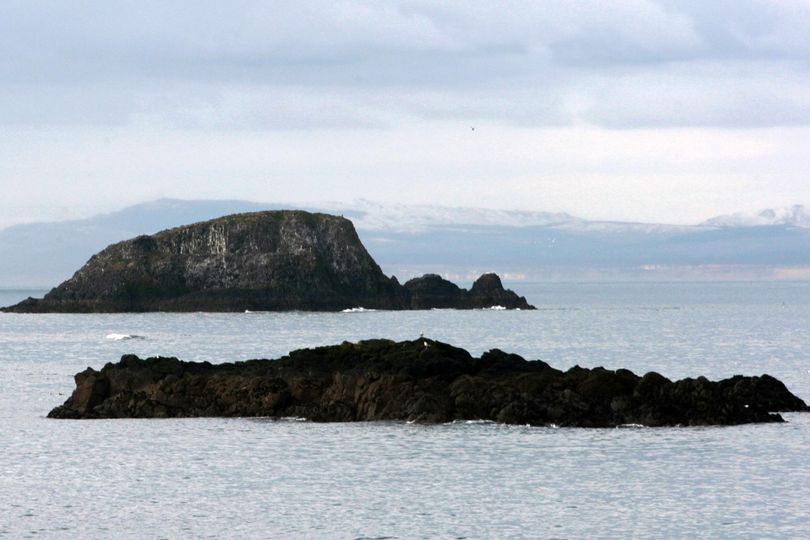 Uri Geller's East Lothian island stars in new Jason Statham Hollywood ...