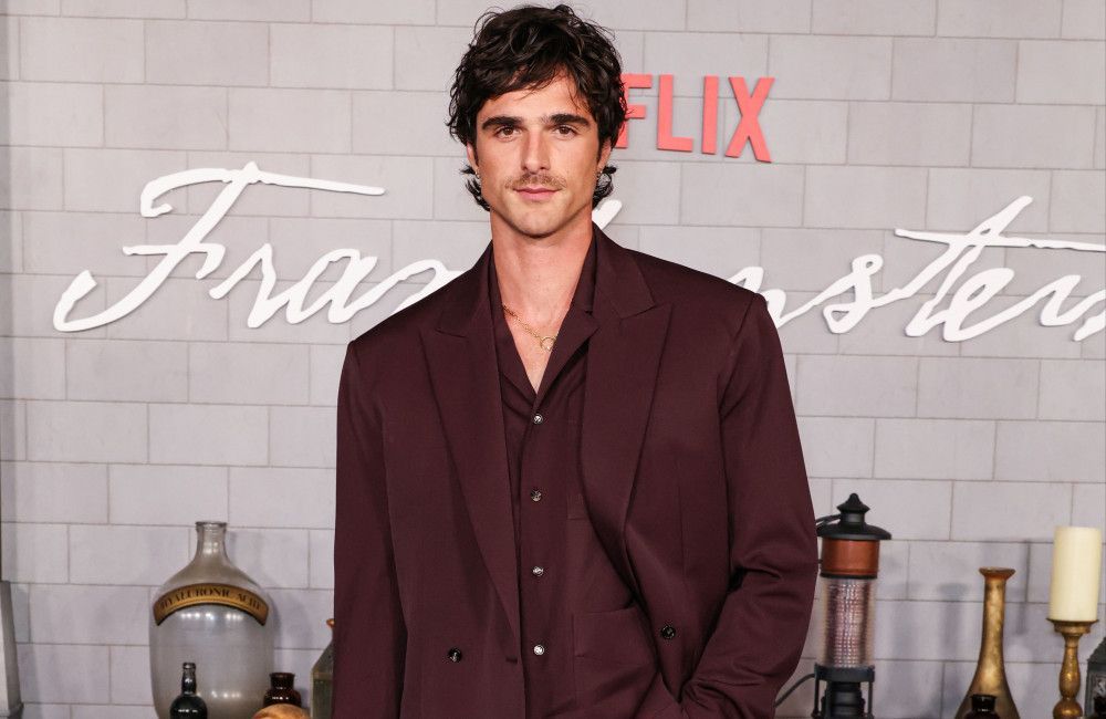 Jacob Elordi: Seine Mutter warnte ihn, "niemals" mit Guillermo del Toro ...