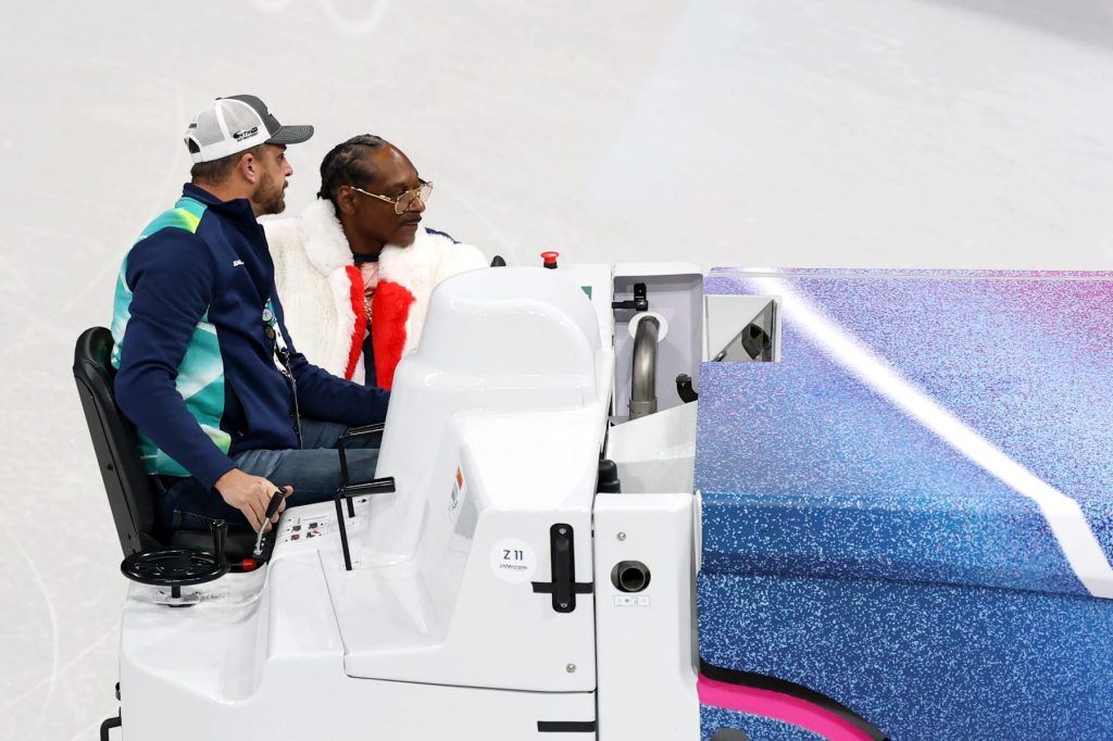 Snoop Dogg kicked off his Winter Olympics gig in Milano by ghost riding ...