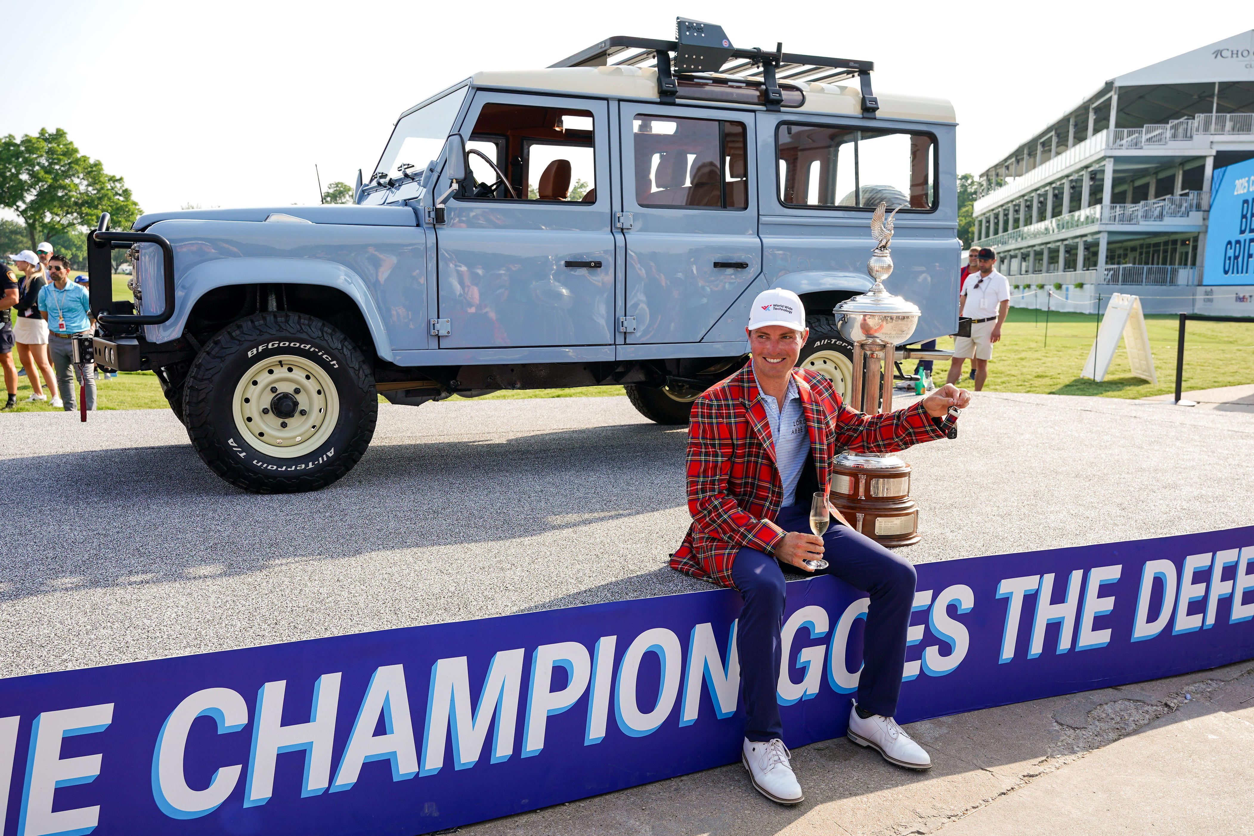Tractor-trailer fire delays Ben Griffin's custom car prize from Charles ...