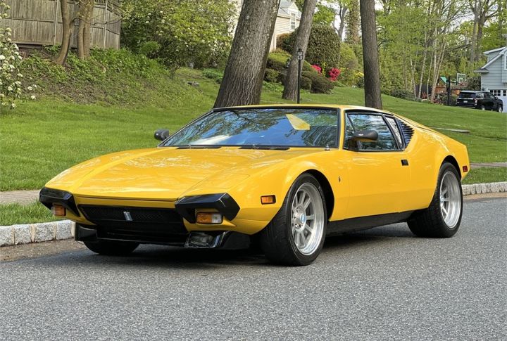 The 15 coolest vintage cars with wide wings
