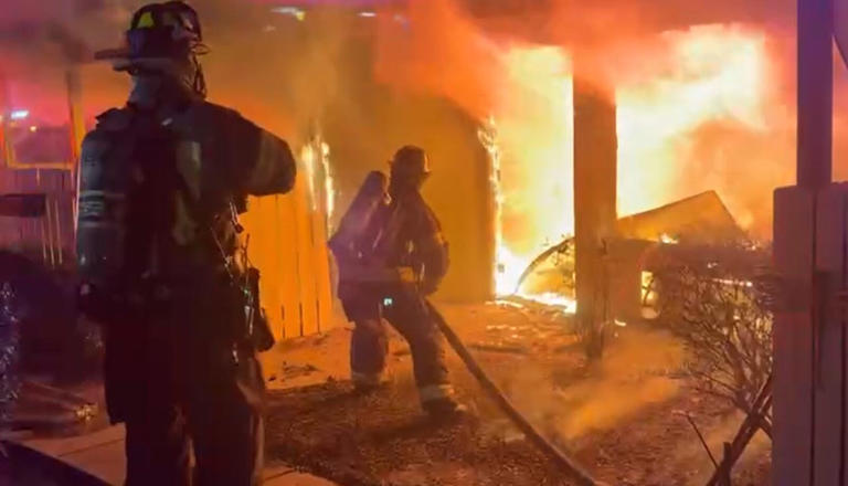 Suspect arrested for arson after apartment fire in DeLand, officials say