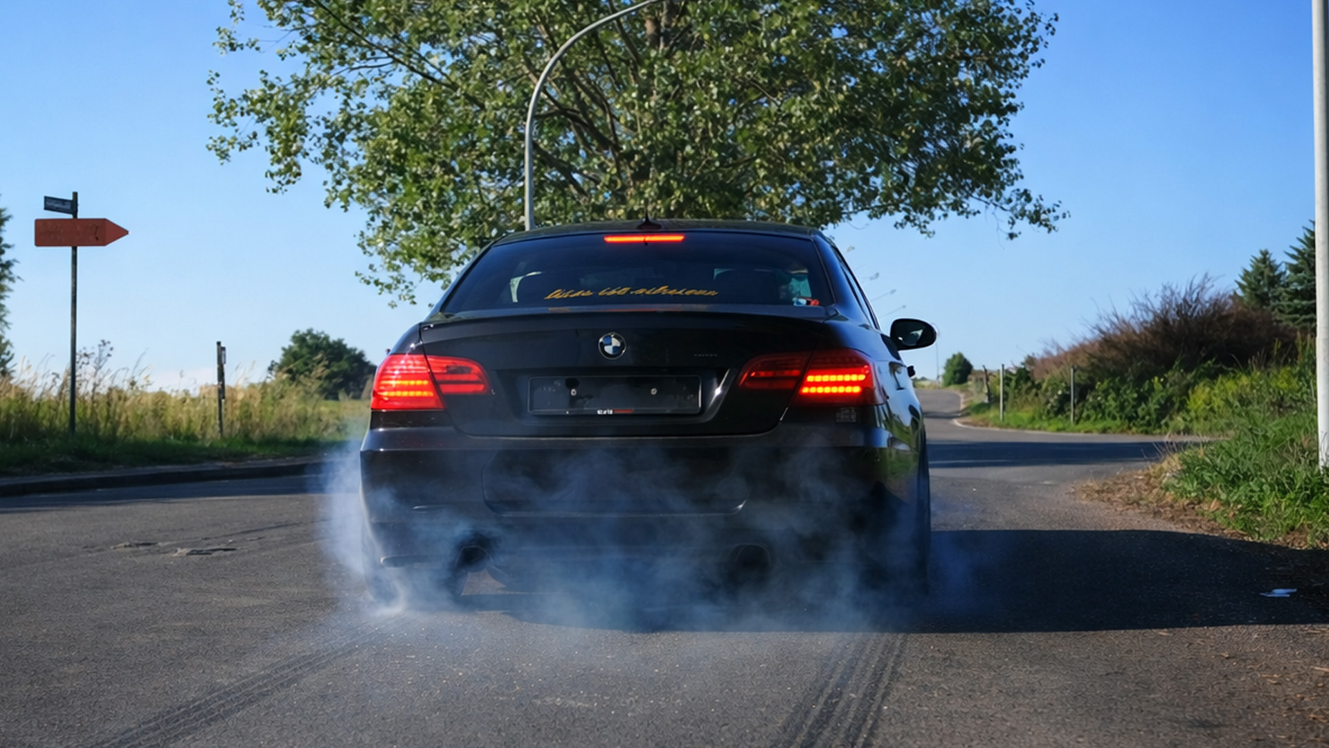 BMW 335i sound, acceleration, burnout, drift, E92 catless tire smoke