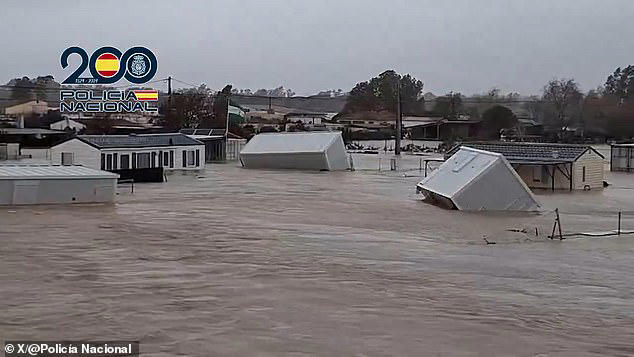 Thousands evacuated in Spain amid red alert flood warnings