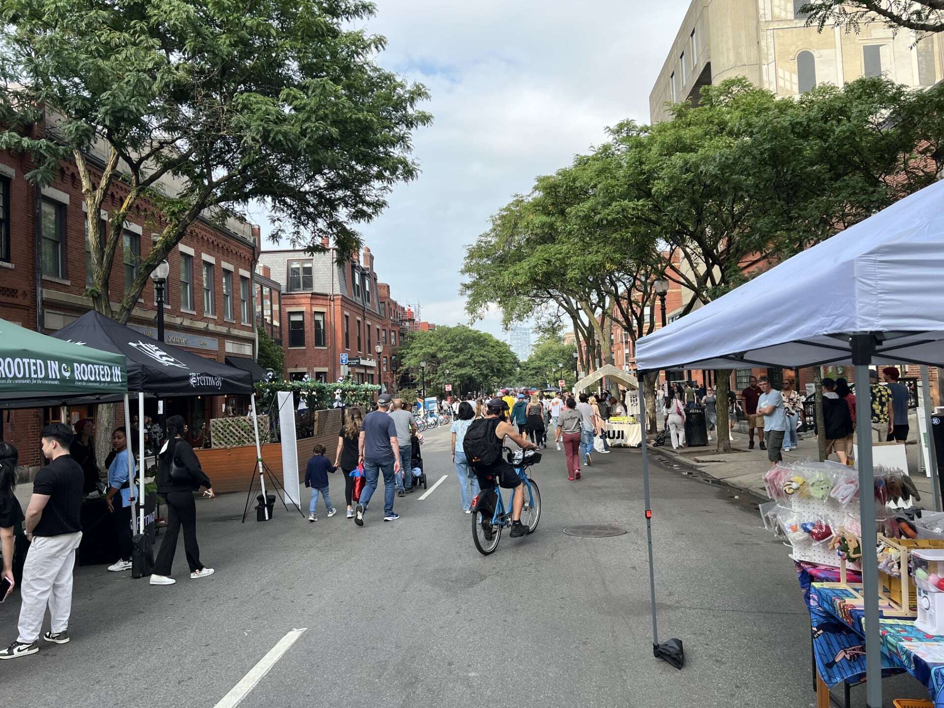 Boston streets reopen after manhole explosions
