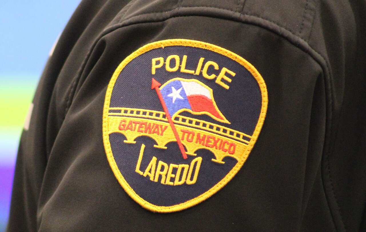 Woman arrested after assaulting 2 officers following DWI traffic stop