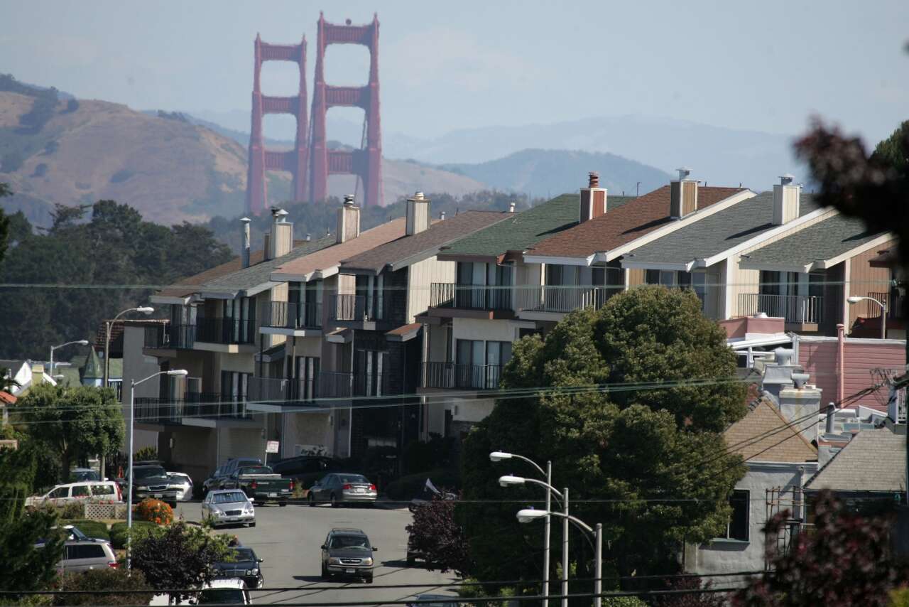 The bidding-war era is fading almost everywhere, except California