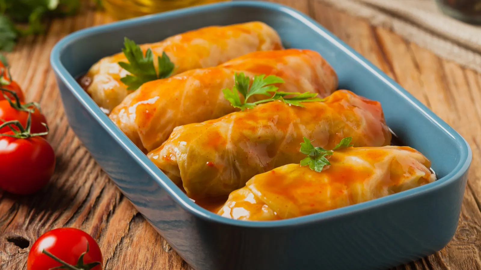 These stuffed cabbage rolls taste like peak comfort food