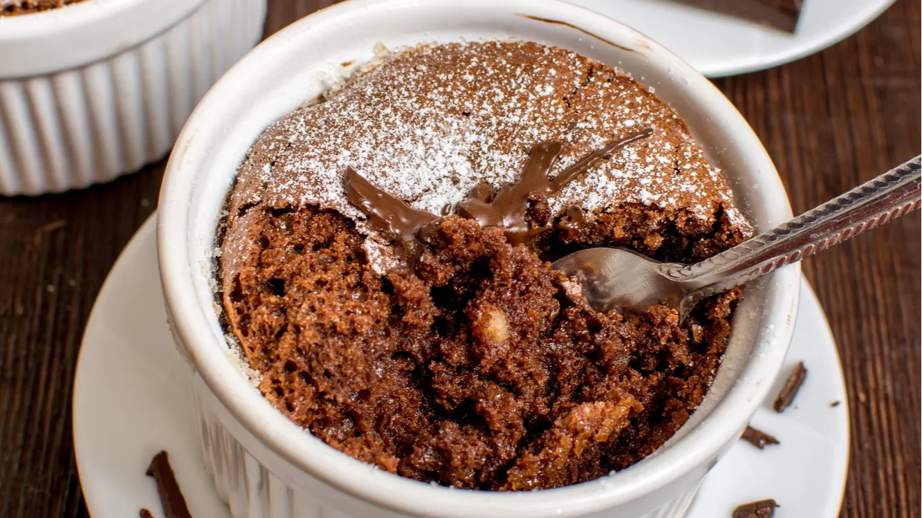 Easy one bowl cakes that taste straight out of a bakery