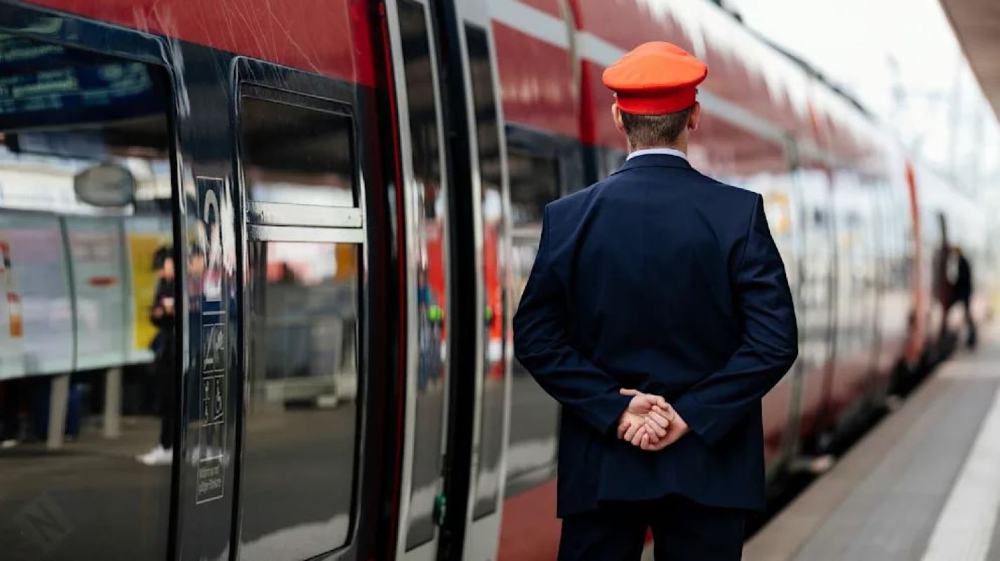 Γερμανία: Σοκ και θρήνος για τον θανατηφόρο ξυλοδαρμό του ελεγκτή από ...