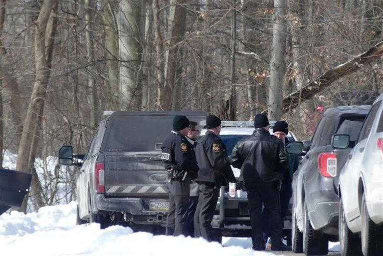 Police investigate murder-suicide in western Pennsylvania