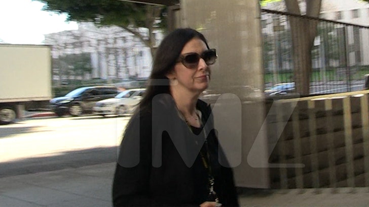 Deputy DA Beth Silverman enters the courthouse in Celeste Rivas/D4VD case
