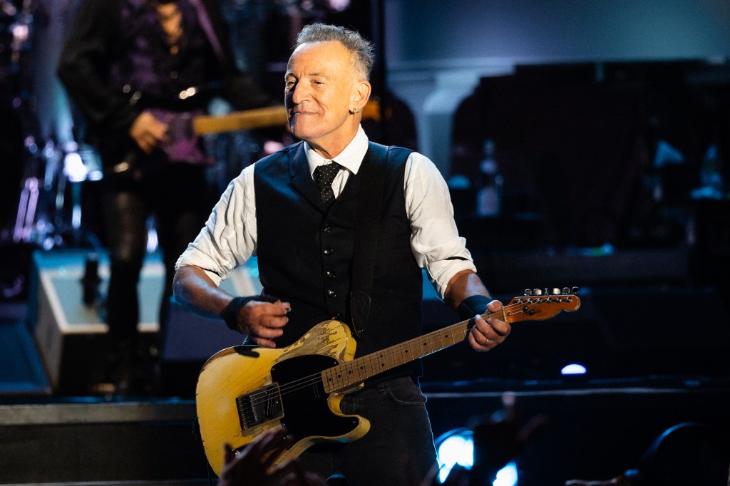 Bruce Springsteen to release epic Asbury Park beach concert for Record ...
