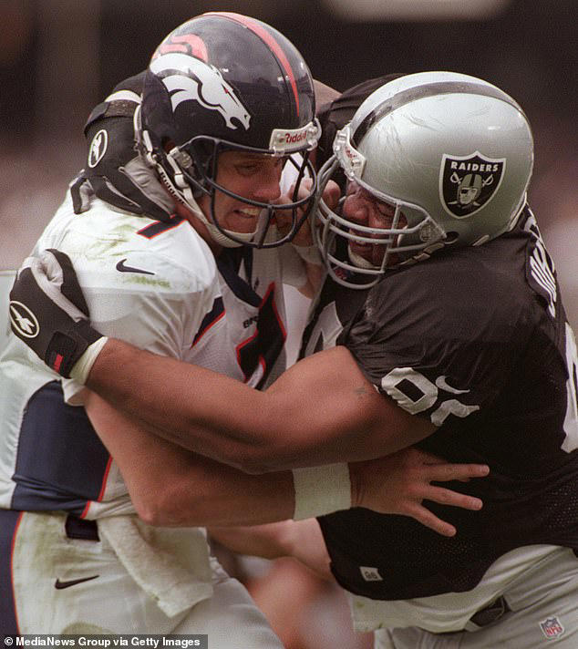 Murder of ex-NFL player at LA homeless camp sparks serial killer fears