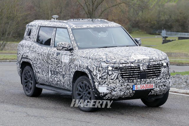 New Mitsubishi Montero confirmed with body-on-frame construction