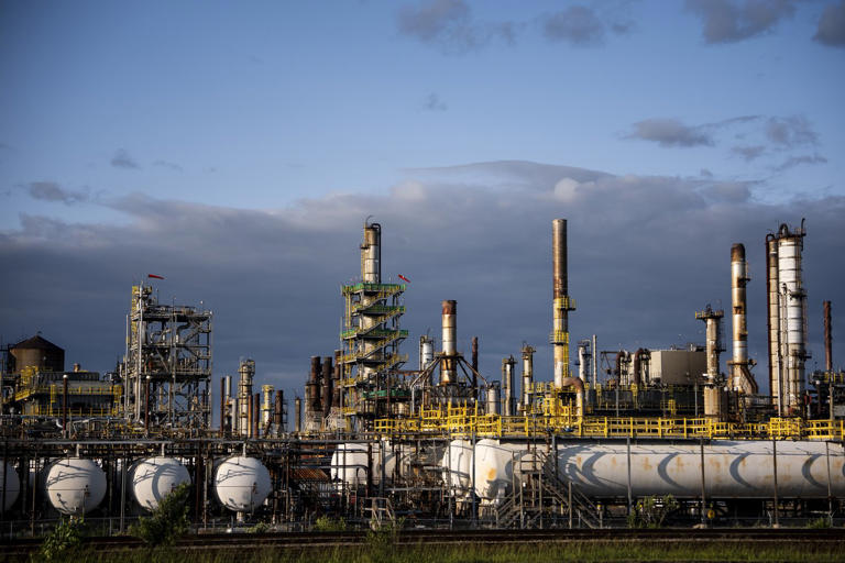 'Hell or high water': Suncor delivers record Q4 output despite soggy ...