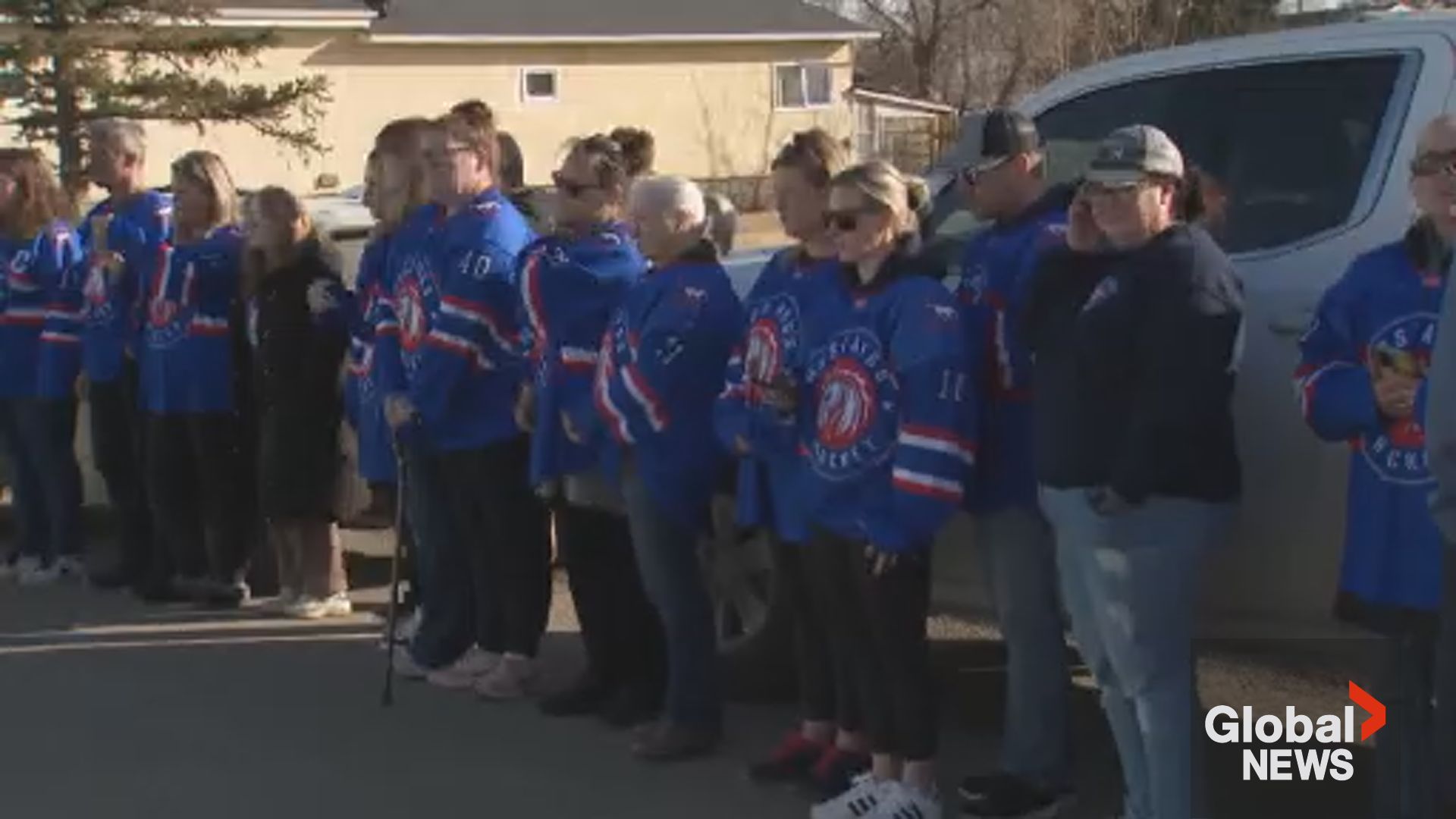 Hockey community mourns three players killed in Stavely crash