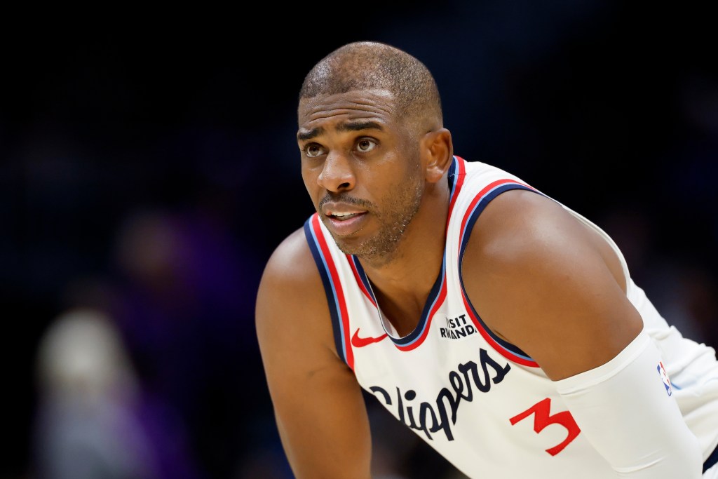 Clippers finally trade Chris Paul away after ugly saga