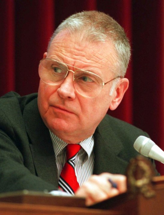Former Indiana congressman dies; flags directed to half-staff