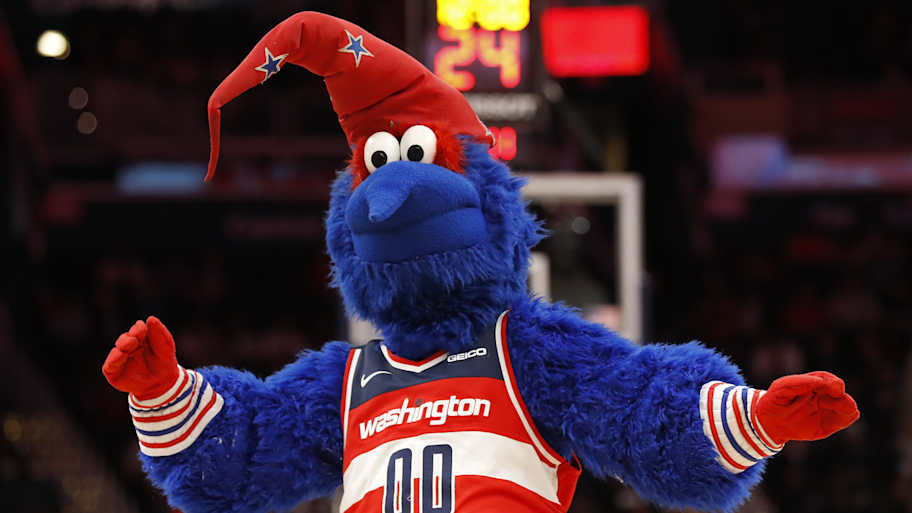 Lakers player suspended by NBA for getting physical with Wizards’ mascot