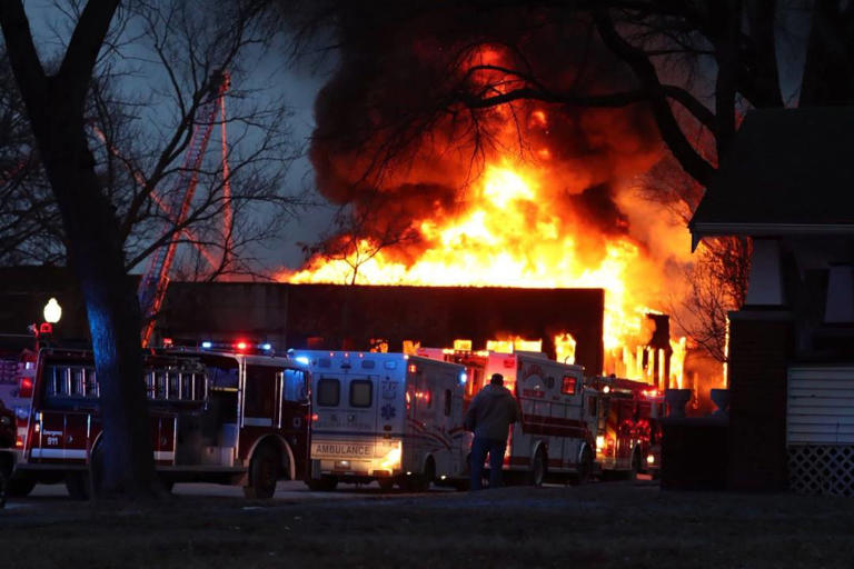 ‘Largest’ fire in 20 years destroys buildings in downtown Cameron, Missouri