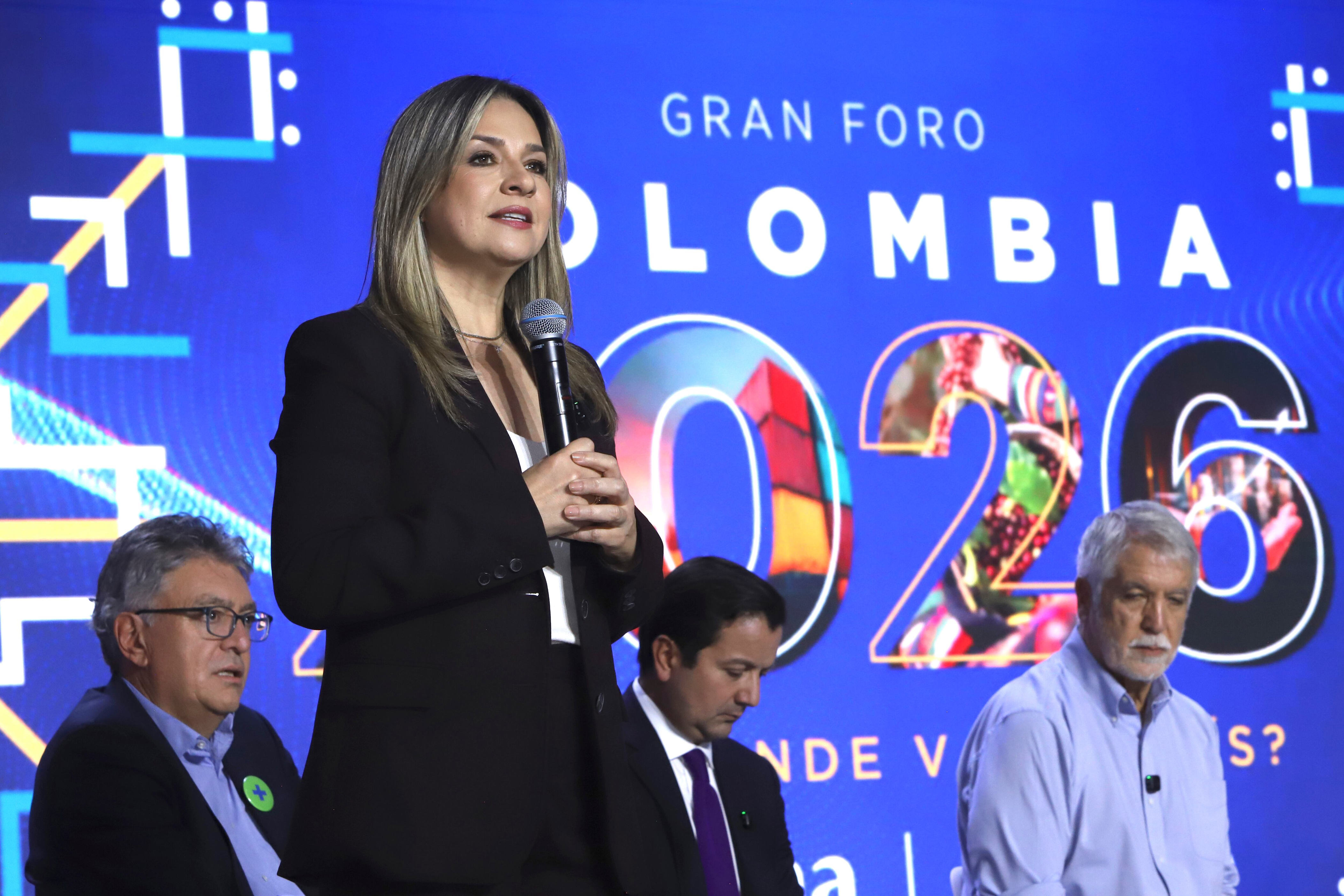 Ojo con Vicky Dávila: Luis Carlos Vélez habla de la Gran Consulta por ...